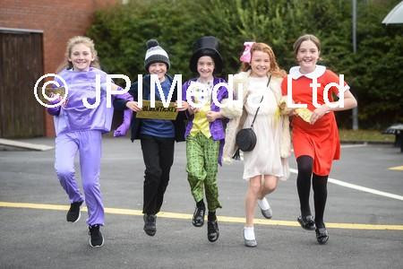 39181629-Staff and pupils from Devonshire Primary Academy dress up for ...