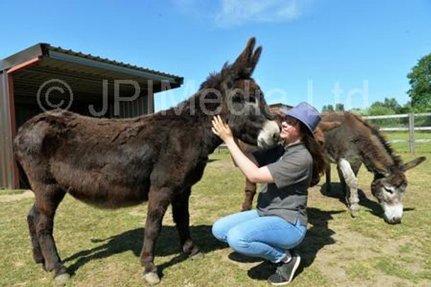 39015747-Manchester Arena terror attack survivor Jennifer Howarth, 23 ...