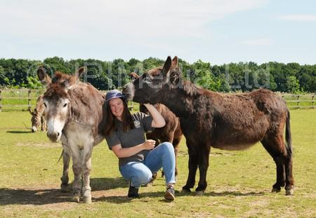 39015748-Manchester Arena terror attack survivor Jennifer Howarth, 23 ...