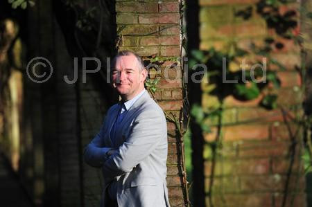 38874238-12th January 2021 Pictured Nick Hancock in the Valley Gardens ...