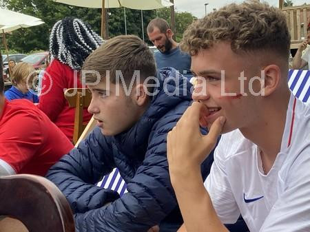 39047831-Lee Ryder outing his nails as half time approaches at the Raby ...