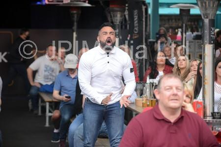 39047862-Fans at STACK Seaburn for the England V Italy final first half ...