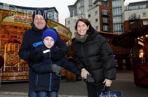 39622773-David Raymond and Chantelle Martindale with Harry Raymond, 9 ...