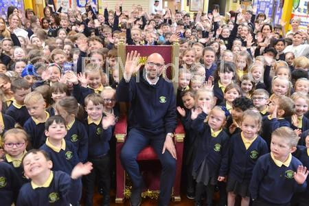 39405812-Hedworth Lane Primary School headteacher Tony Gill final day ...