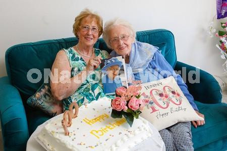 39505630-100 year old Janet Houston of Bo ness pictured with her ...