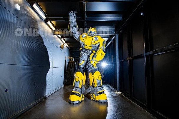 39678158-Transformer Bumblebee entertains visitors at the Sheffield ...