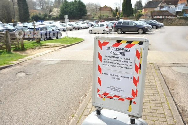 39693662-North Street Car Park, Midhurst. Pic S Robards SR2304061 ...