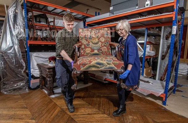 39697147-Collections Assistant Joe Kinsey and Collections Manager Dr ...