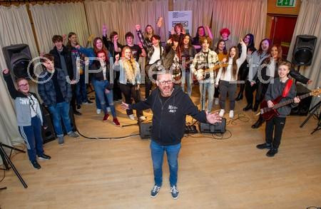 39368575-HSDC music students putting on Ukraine fundraising gig ...