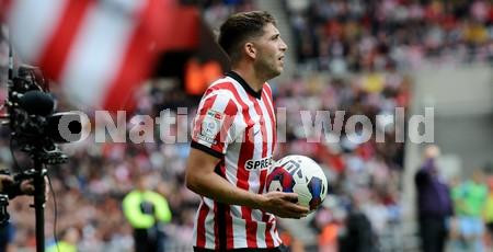 39526577-Lynden Gooch. Flag. Safc 1-1 Ccfc Stadium Of Light 31-07-22 ...