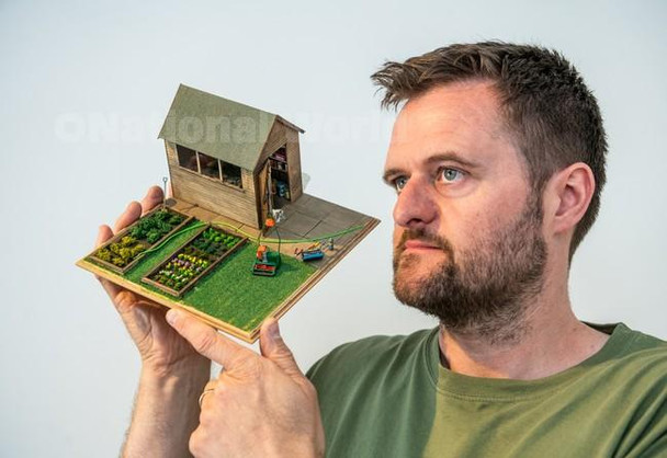 39723952-Lee Smithson from Sheffield, runs Sheffield Miniatures, the ...