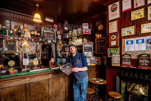 39732847-For Post Script - The Blue Bell, Fossgate, York. Pictured John ...