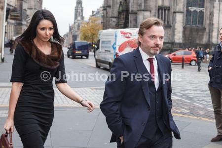 31743798-Picture Toby Williams 07920841392. Craig Whyte arrives at the ...