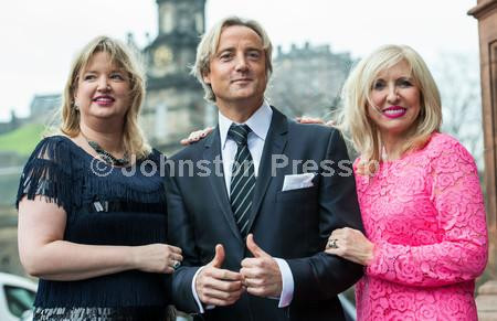 29563664-Photographer Ian Georgeson, 07921 567360 Breakthrough Breast ...