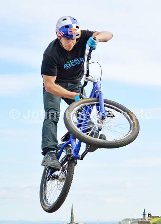 24754390-PIC JAMIE NICOLSON TSPL JOHNSTON PRESS Stunt cyclist , Danny ...