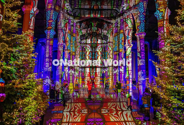 39903506-Visitors among the illuminations at Sheffield Cathedralâ€™s ...