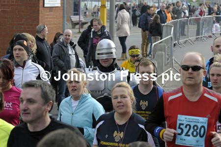 24181794-Pictures : Bill Johnson. Blackpool Marathon-starting and ...