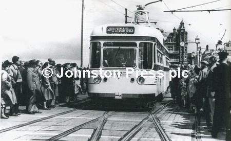21826549-The inaugural journey of Coronation 304 on June 16th 1952 ...