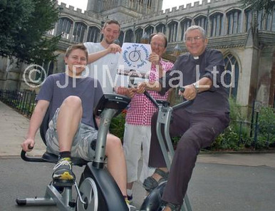 39284876-Cyclists in training are Matthew Nutter, Tom Styles, Phil ...