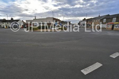 39286183-Scene of fatal RTC at roundabout off Broad Street, Whittlesey ...