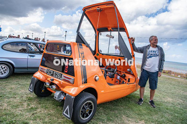 40366001-Karl Major from Brigg with his 1972 Bond Bug made by Reliant ...