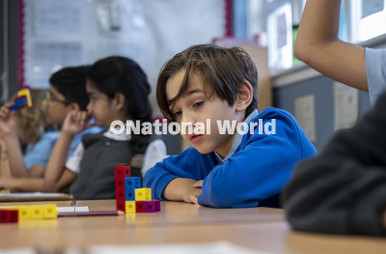40382169-PIC Lisa Ferguson 16/09/2025 P5 pupils at Kelvindale Primary ...