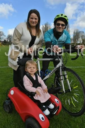 39406861-Spinal Muscular Atrophy sufferer Katie Dove 2 with mum Sarah ...