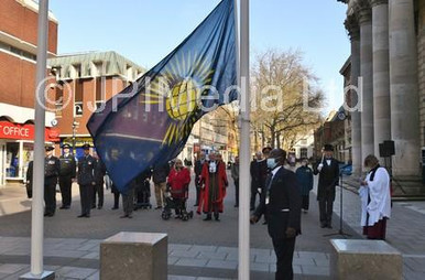 39377753-Peterborough Town Hall raising of the Commonwealth flag ...