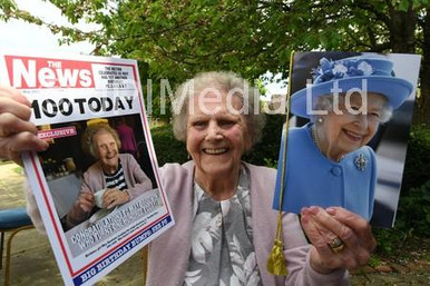 39434473-May Goodwin celebrates her 100th birthday at Nelson Place ...
