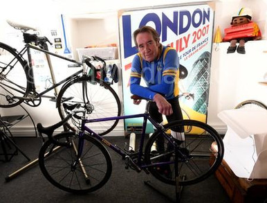 39385765-Feature on Artsist and Cyclist Martin Proctor pictured at his ...