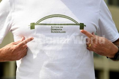 39445054-Alan Surtees is Running from Elland Road Leeds to the Stadium ...