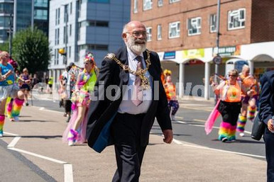 39537807-Hugh Mason, Portsmouth Lord Mayor at Portsea Carnival. Photo ...