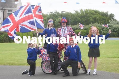 39453538-Pupils at Gateway Academy celebrate the Queen s Jubilee. Year ...