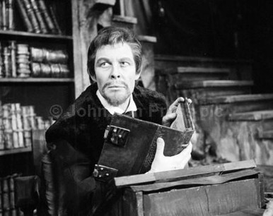 20004789-Paul Daneman plays the title role in the Old Vic Company s ...