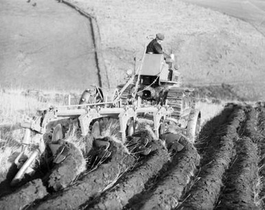 20006473-Ploughing at Blochhouse Farm near Fountainhall - John Deere ...