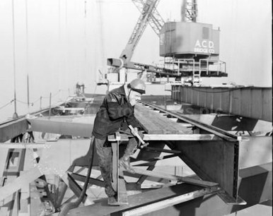 20006705-Forth Road Bridge construction - National World | Newsprints