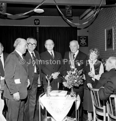 22643223-Polish war hero General Stanislaw Maczek on his 95th birthday ...