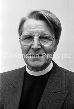 22655305-Reverend Professor James Whyte became the new Moderator of the ...