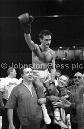 22657133-Glasgow southpaw boxer Steve Boyle celebrates after beating ...