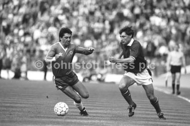 22665861-Maurice Malpas in action in the Scotland v Chile Stanley Rous ...