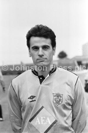 22701093-Player John Perry at a Meadowbank Thistle football team photo ...