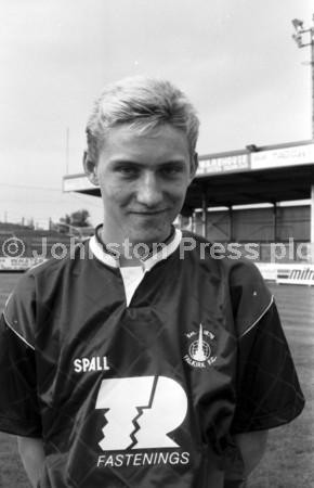 22701286-at a Falkirk FC football team photo-call at Brockville stadium ...