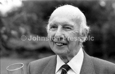 22701350-Scottish journalist, author and TV presenter Jack House ...