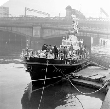 23441082-A new RNLI lifeboat built at Yarrow & Company at Bridge Wharf ...