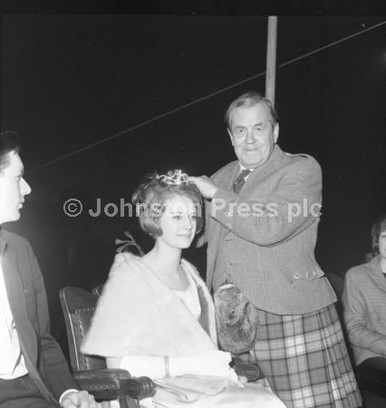 23442933-The Edinburgh Students Charities Queen Hania Smolka is crowned ...