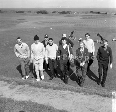 23443174-Golfers John Shade and his son Ronnie Shade and others ...