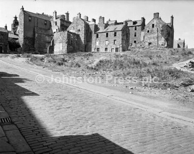 20863960-Stirling - Crumbling ruins - Bow Street - National World ...