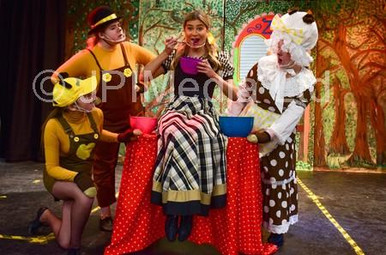 39320958-Some of the cast of the Blackhall Drama Group panto Goldilocks ...