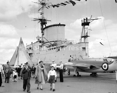 20874743-Royal Navy day at Rosyth - National World | Newsprints