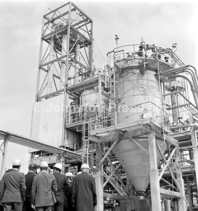 20366259-An exterior view of the new plant at BP Chemicals, Grangemouth ...